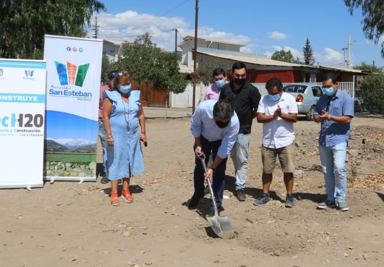 Andes on line | Colocan primera piedra de nueva plazoleta en Villa Los ... Andes on line | Colocan primera piedra de nueva plazoleta en Villa Los ...