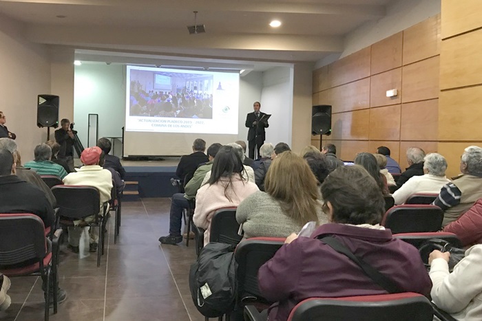 Andes on line | Los Andes presentó nuevo Plan de Desarrollo Comunal ...