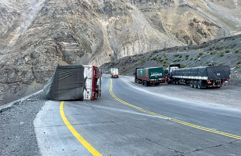 Andes on line | Cinco personas lesionadas dejaron volcamientos de ...